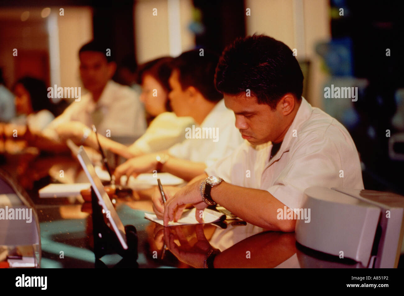Philippines women office hi-res stock photography and images - Alamy