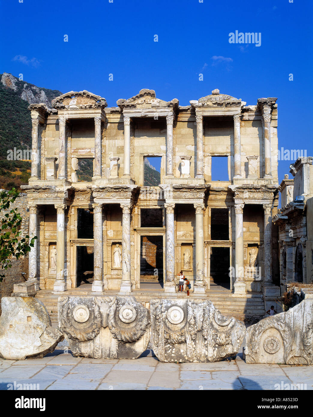 Pillar at the celsus library hi-res stock photography and images - Alamy