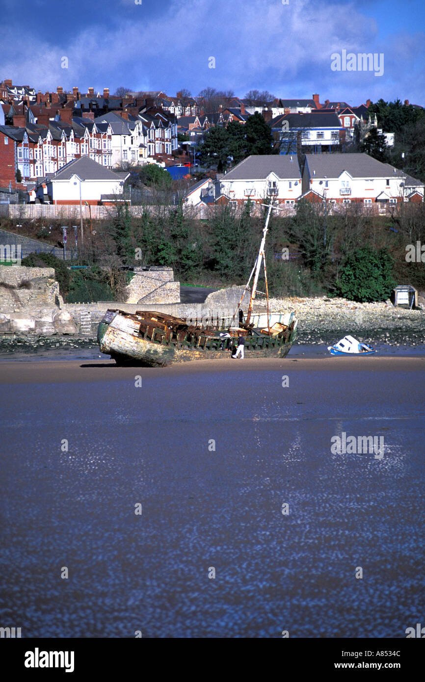 Shipwreck Old Harbour Barry South Wales Stock Photo - Alamy