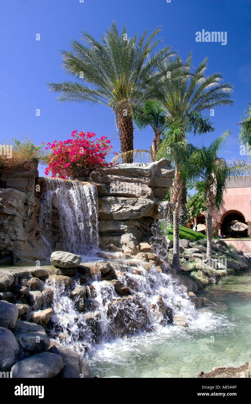 Bougainvillea palm springs hi-res stock photography and images - Alamy