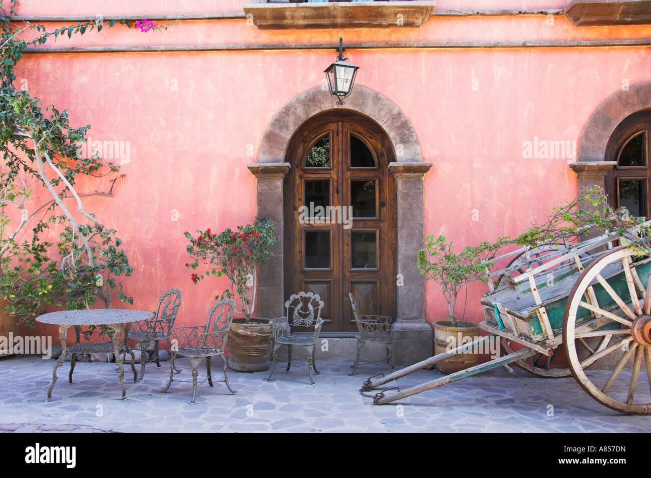 Street decor of a doorway and an old cart in the Baja California Sur ...