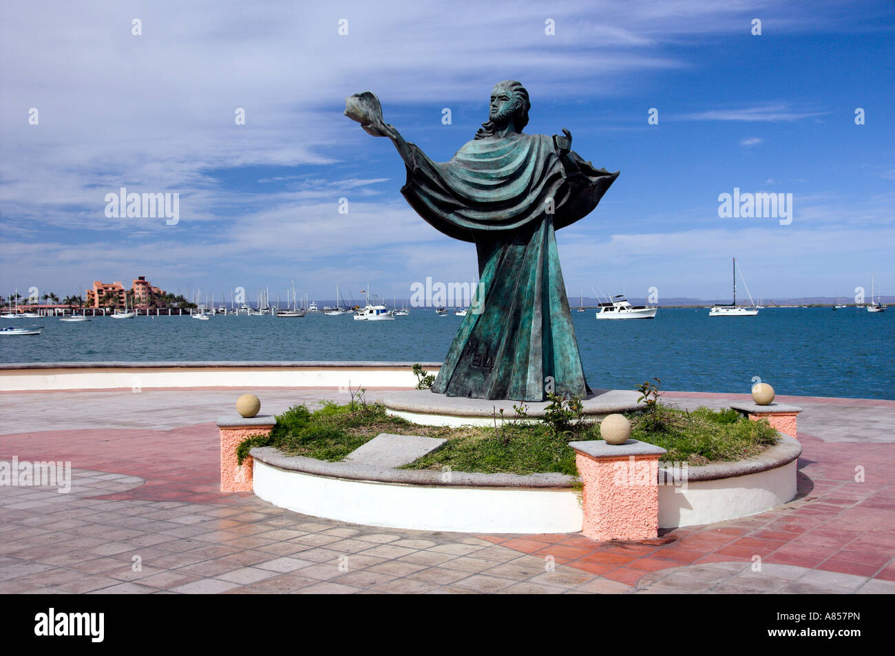 Jesus of the Shell Jesus del Caracol sculpture along the malecon at La ...