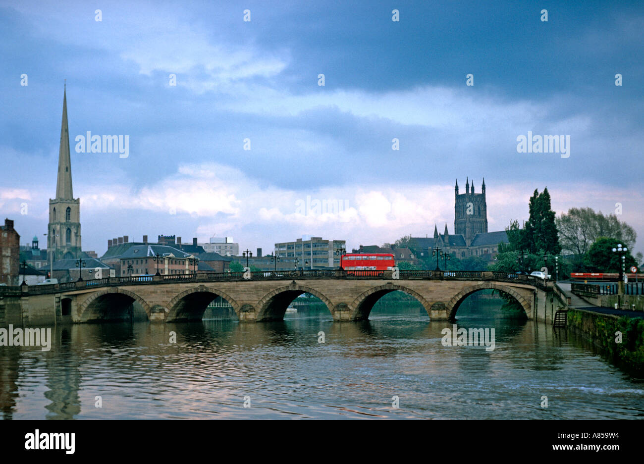 Severn bridge at Worcester in 1967 Stock Photo - Alamy
