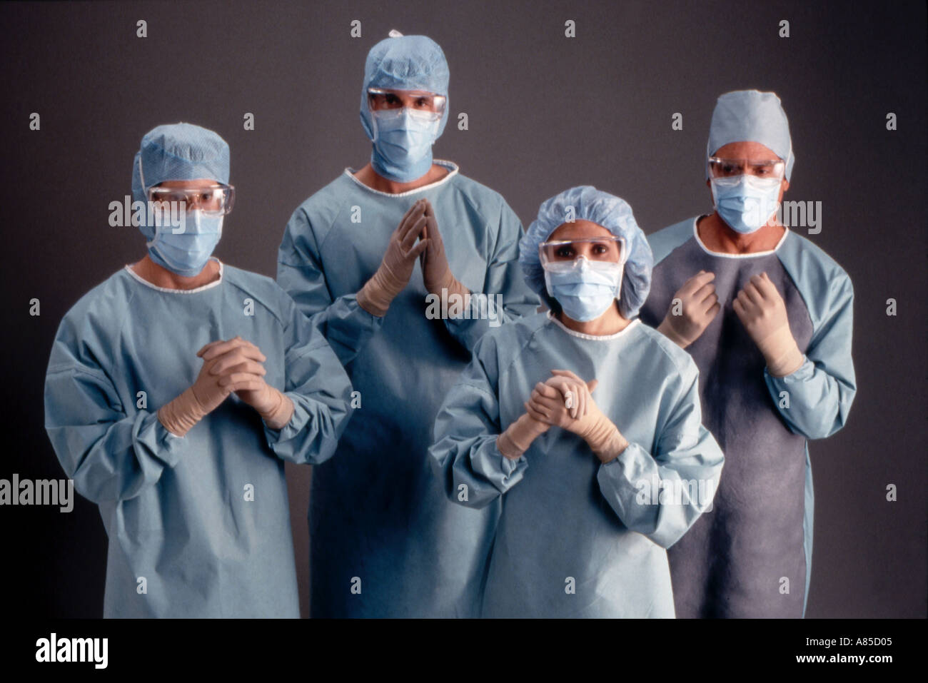 Sterile gowns hi-res stock photography and images - Alamy