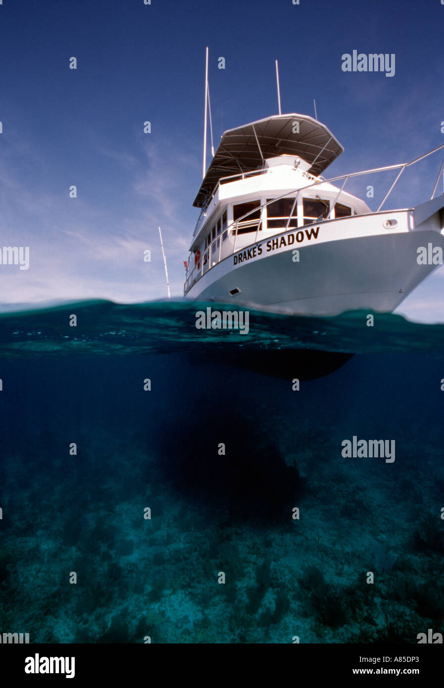 Boat under the hi-res stock photography and images - Alamy