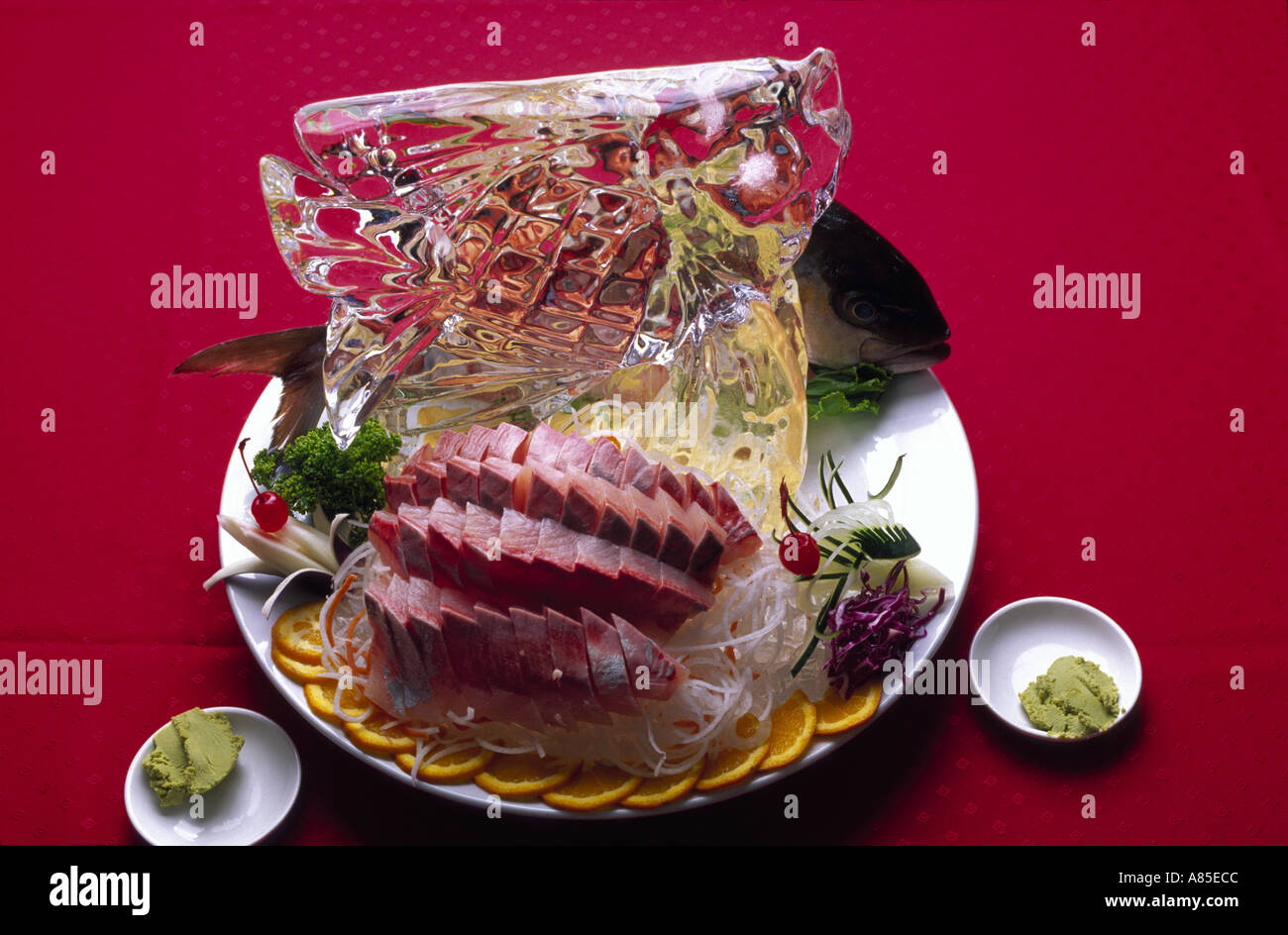 Fish ice carving hi-res stock photography and images - Alamy