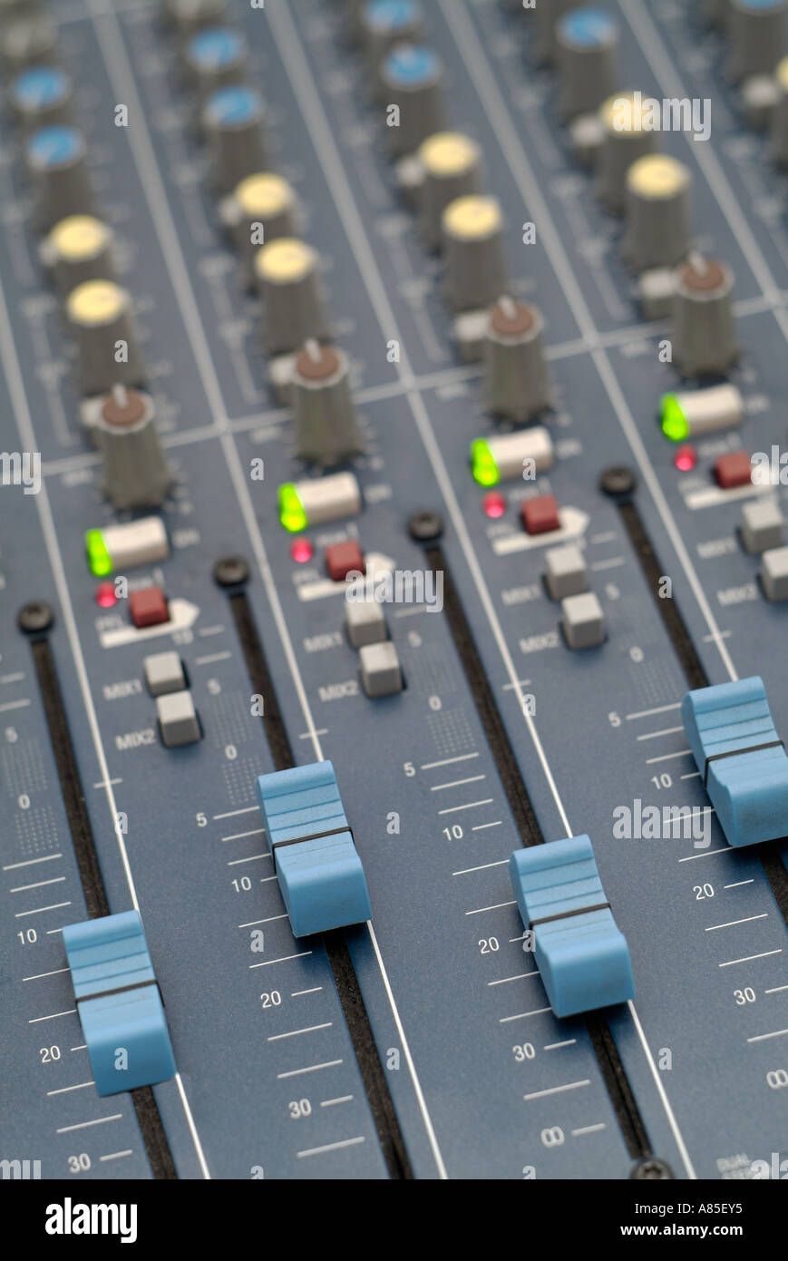 Best Mixing Desk For Electronic Music at Alyssa Corrie blog