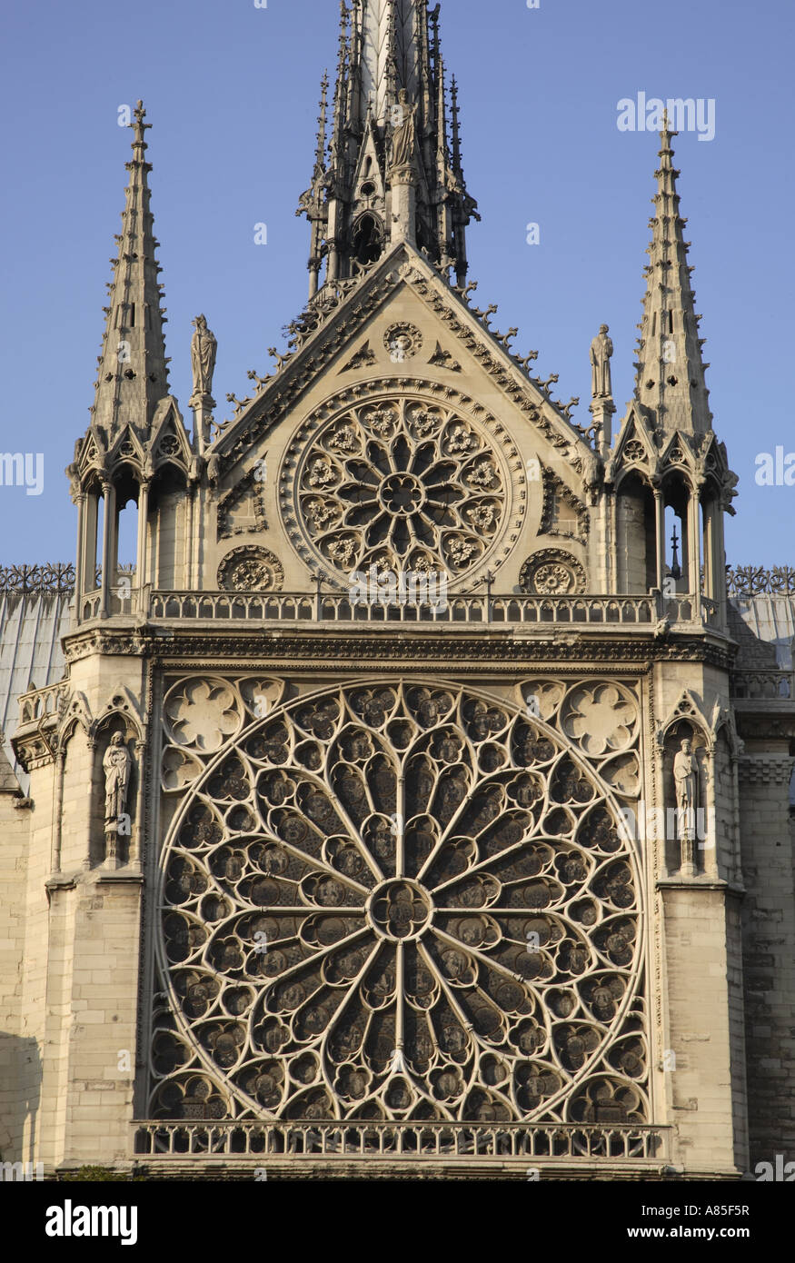 Rose Window of Notre Dame Cathedral, Paris, France Stock Photo - Alamy