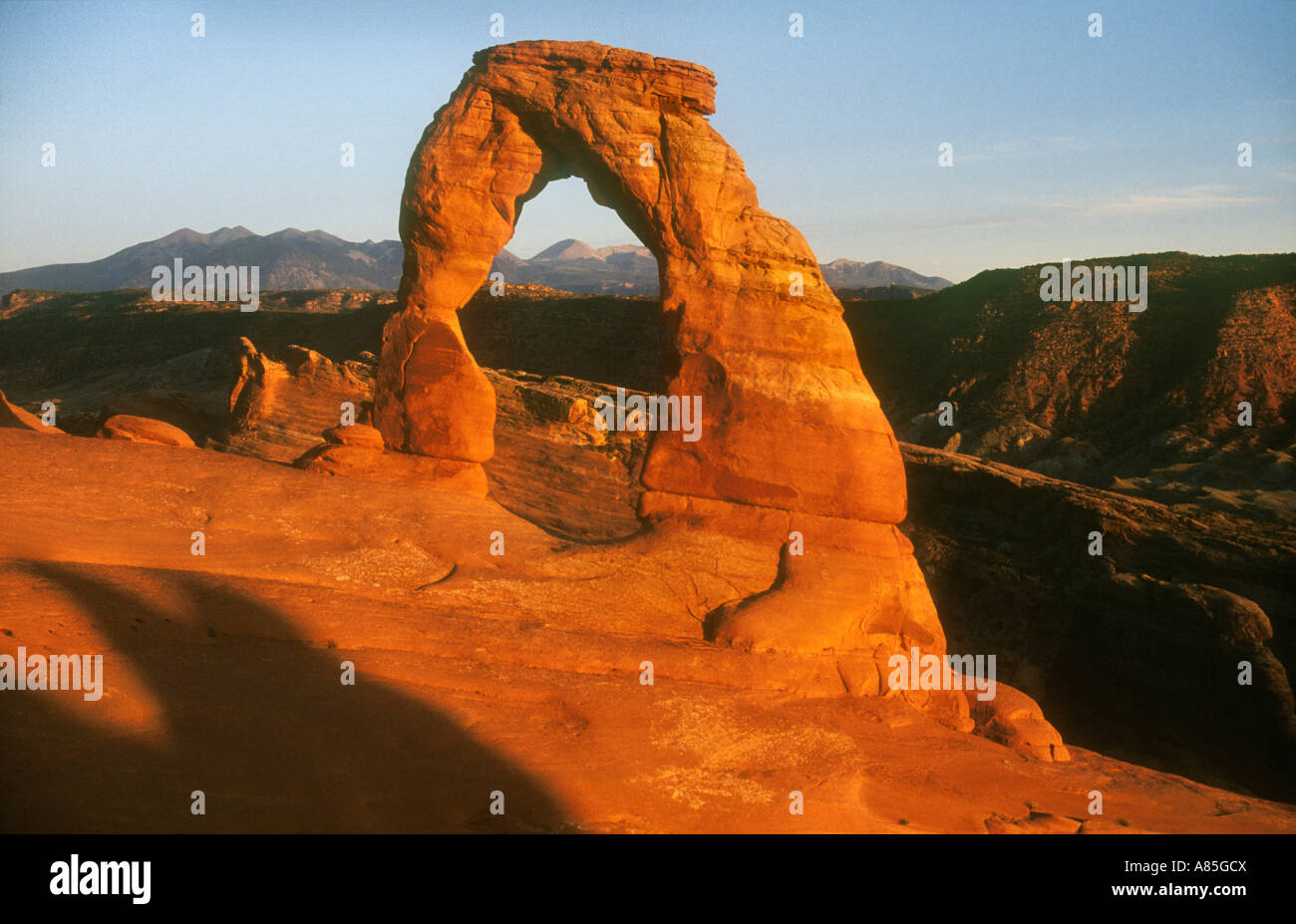 DELICATE ARCH, ARCHES NATURAL PARK, UTAH, USA Stock Photo - Alamy