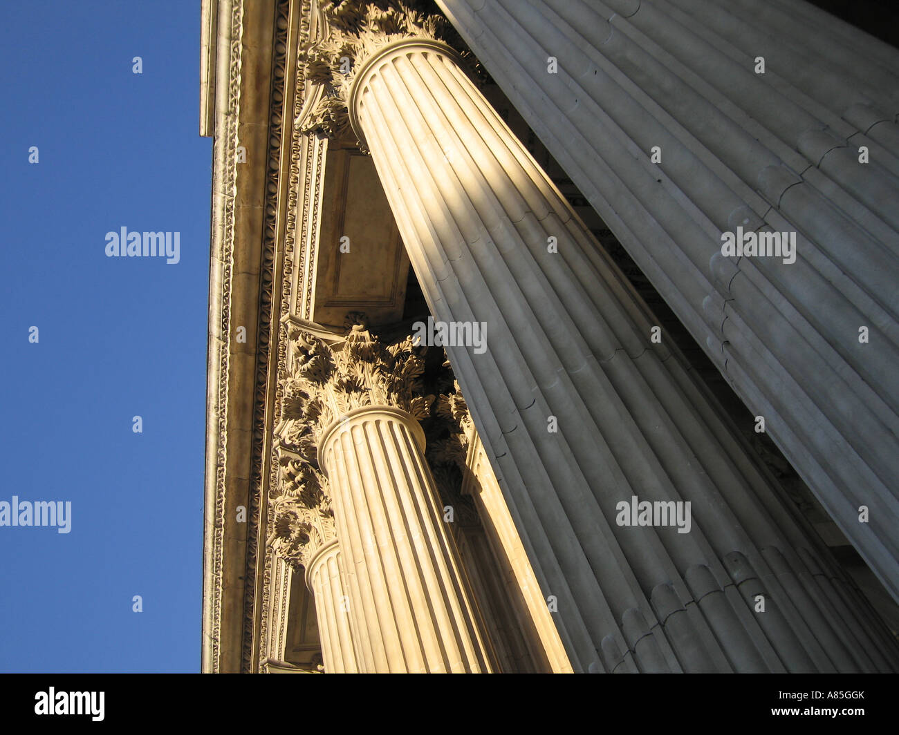 Solitary stone column hi-res stock photography and images - Alamy