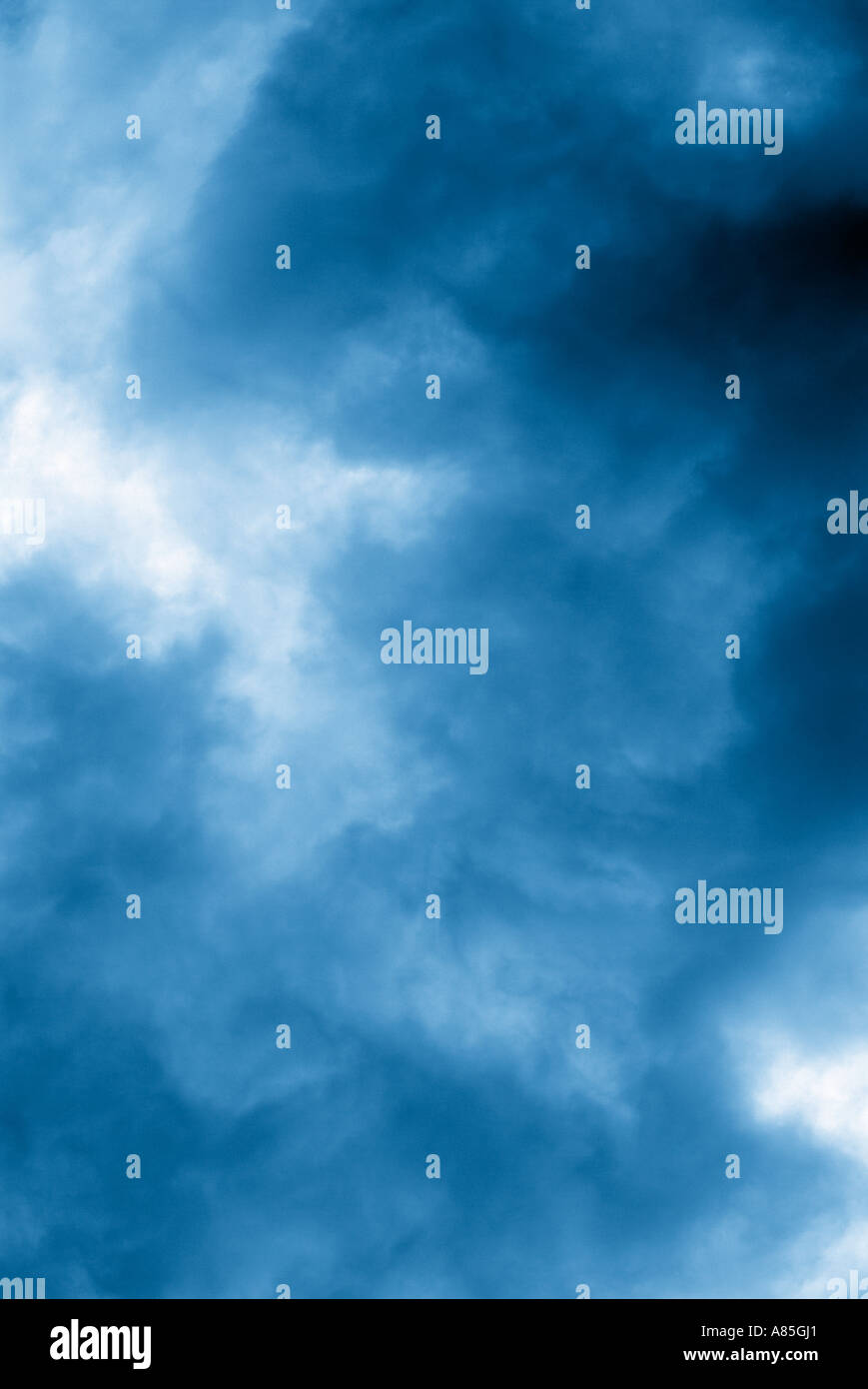 Drama dramatic impact hi-res stock photography and images - Alamy