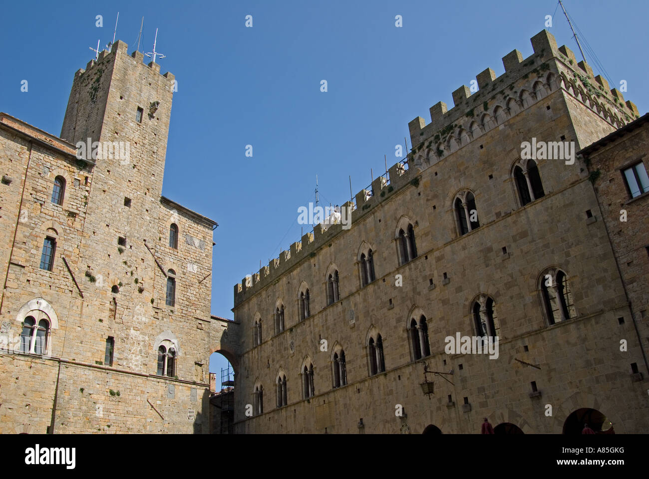 Volterra, Tuscany, Italy. Piazza dei Priori. Palazzo Pretorio (13thC ...