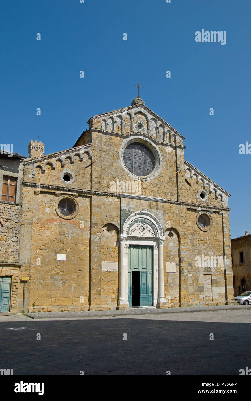 Volterra cathedral piazza san giovanni hi-res stock photography and ...