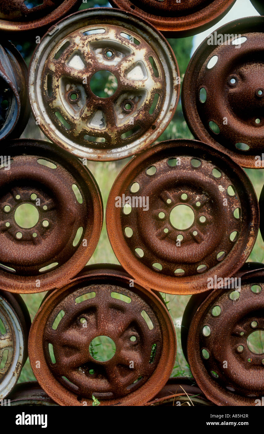 RIMS CAR WHEELS BACKGROUND Stock Photo - Alamy