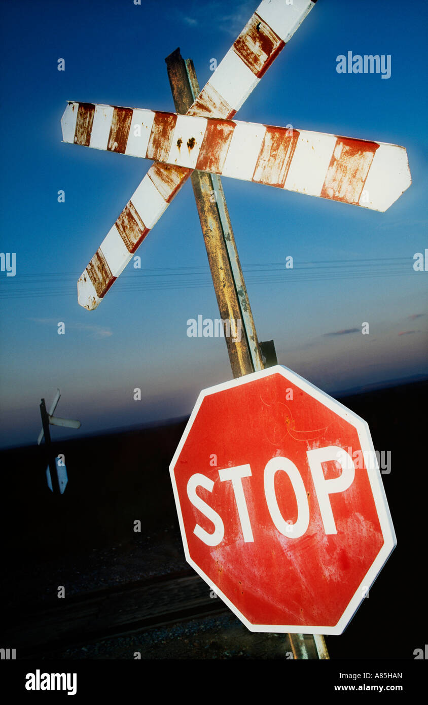 Signal stop railway signals warning hi-res stock photography and images ...