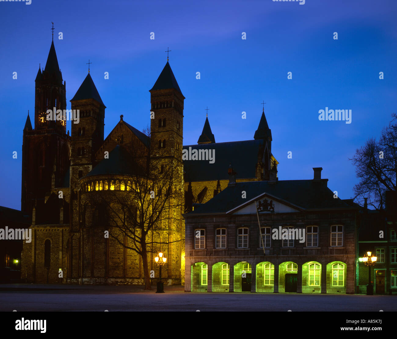 MAASTRICHT LIMBURG CATHEDRAL LIMBURGER DOM NETHERLANDS Stock Photo - Alamy