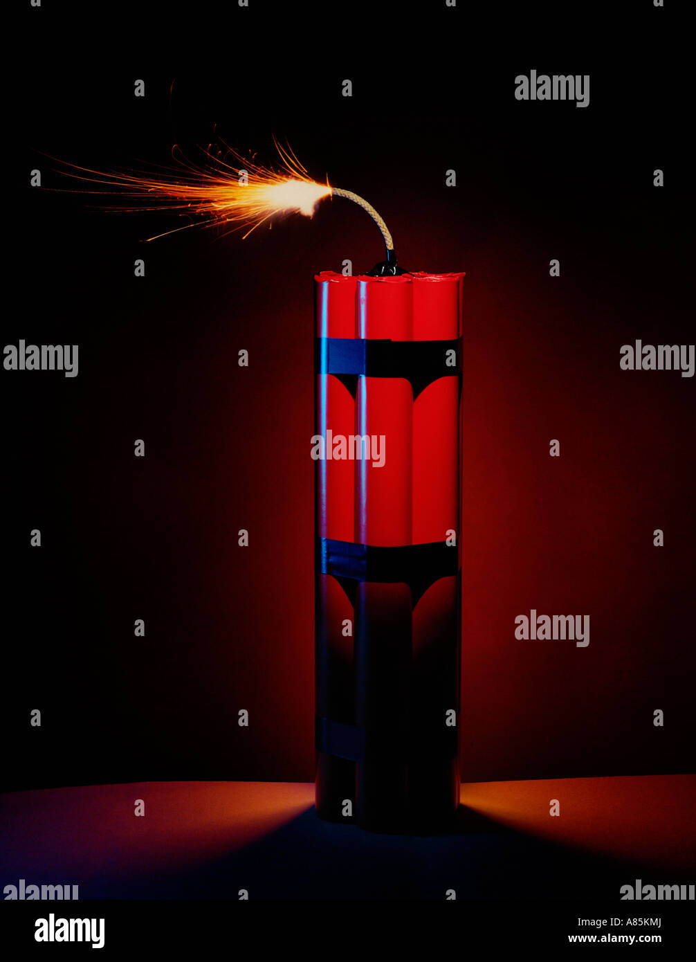 DYNAMITE BOMB WEAPON Stock Photo - Alamy
