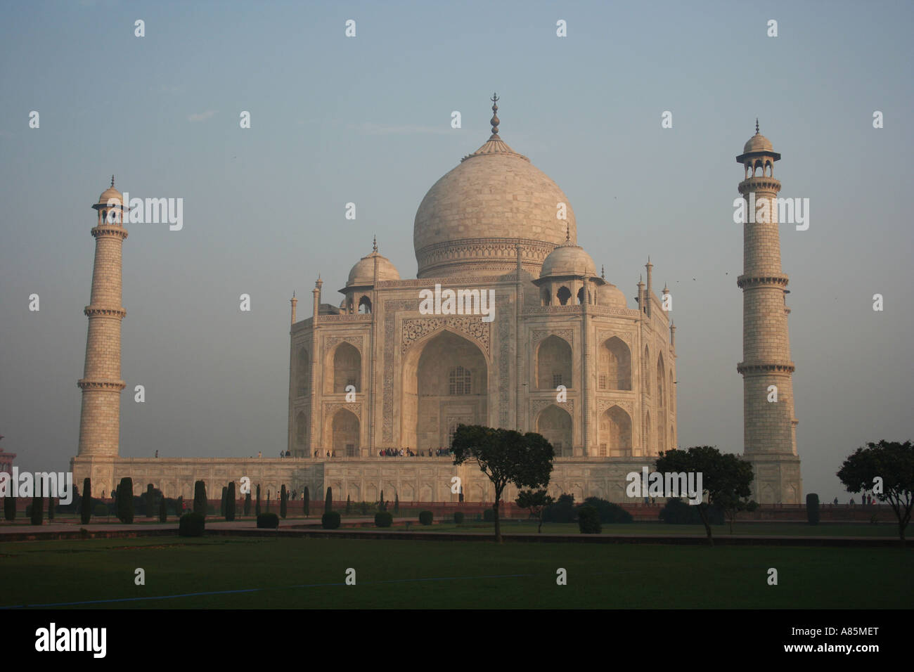 Taj mahal gardens bench hi-res stock photography and images - Alamy