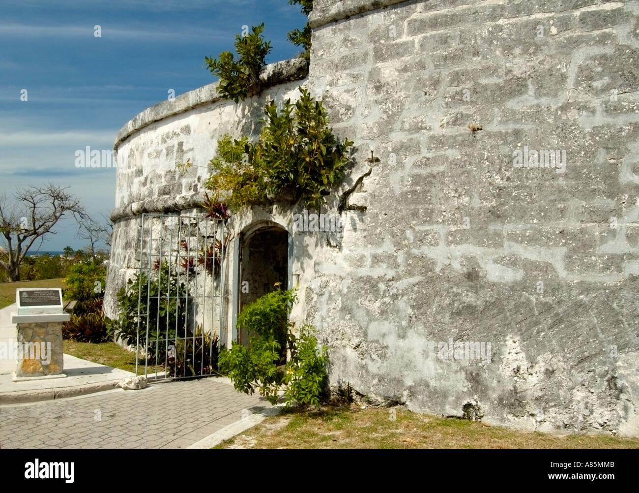 Castle nassau hi-res stock photography and images - Alamy