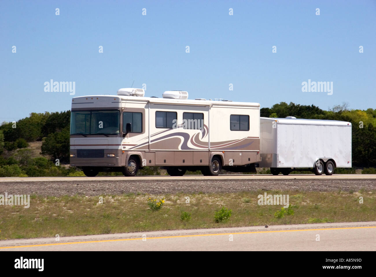 Interstate camper transportation hi-res stock photography and images ...