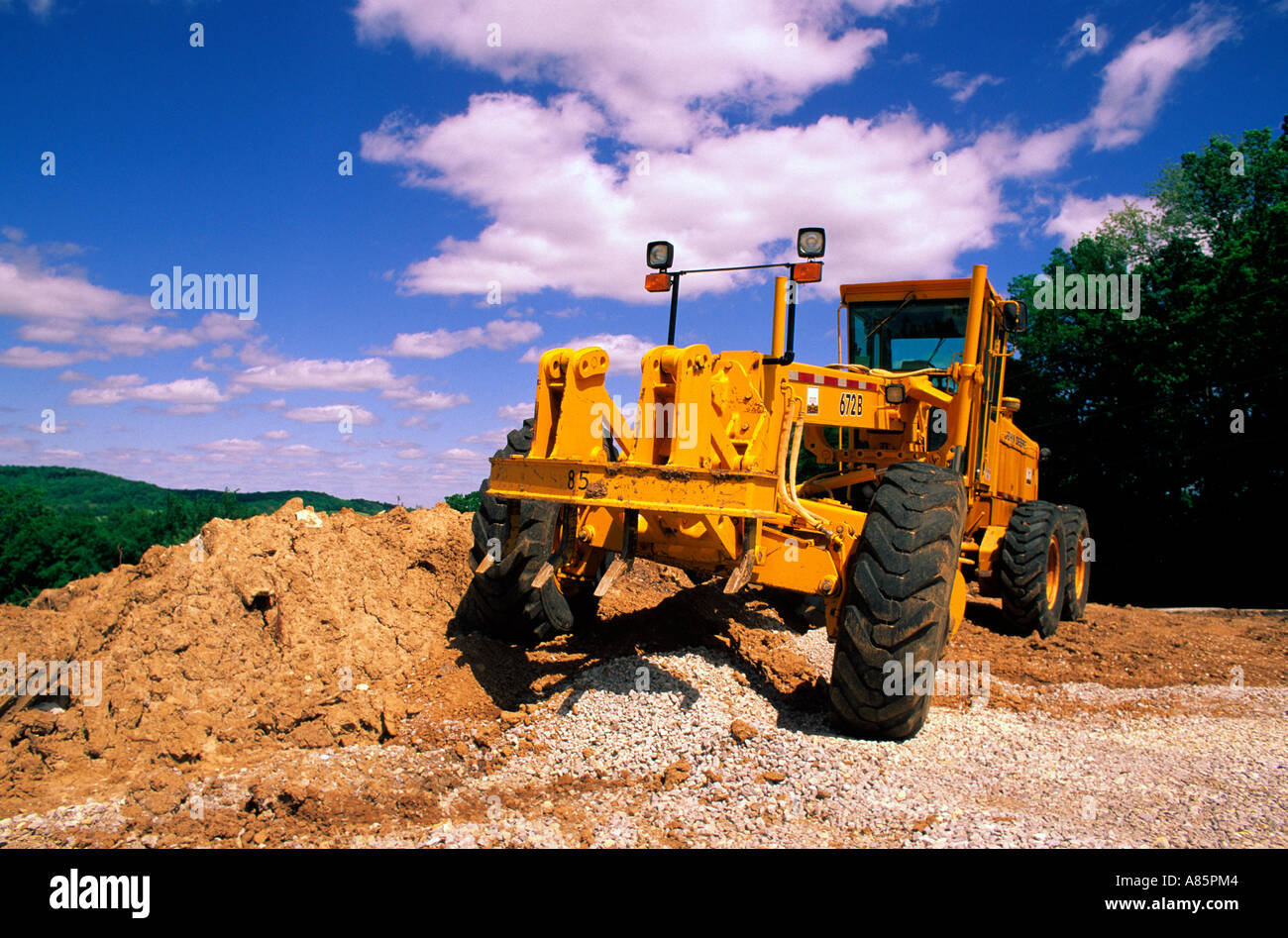 Berm construction hi-res stock photography and images - Alamy