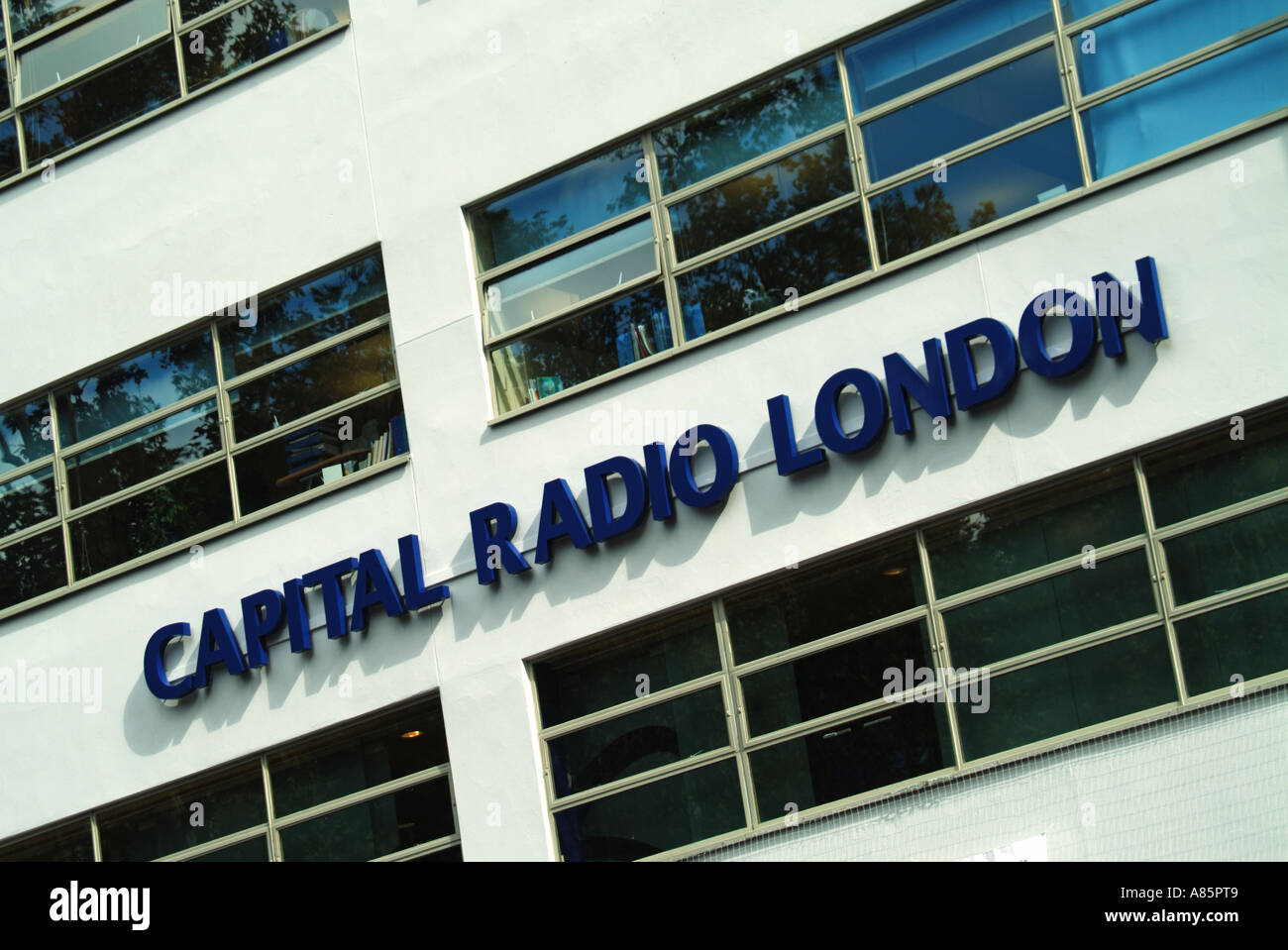 Capital radio london leicester square hi-res stock photography and ...