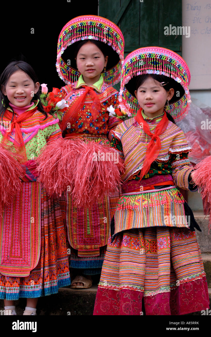 flower hmong girls Stock Photo - Alamy