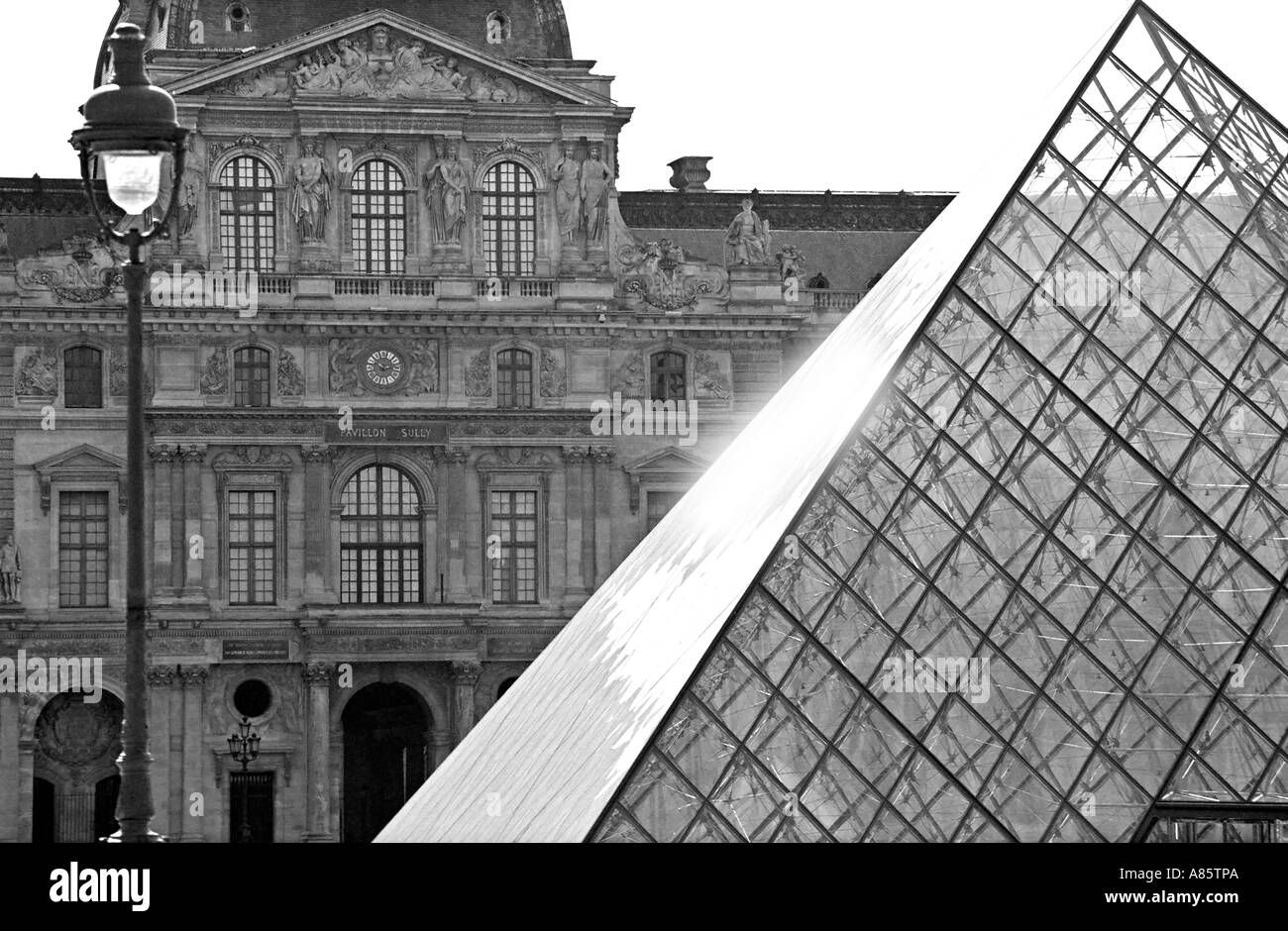 Pyramid of Louvre Stock Photo - Alamy