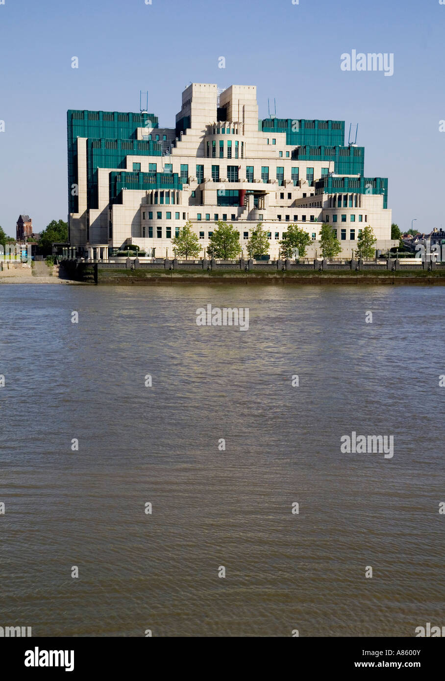 M15 building hi-res stock photography and images - Alamy