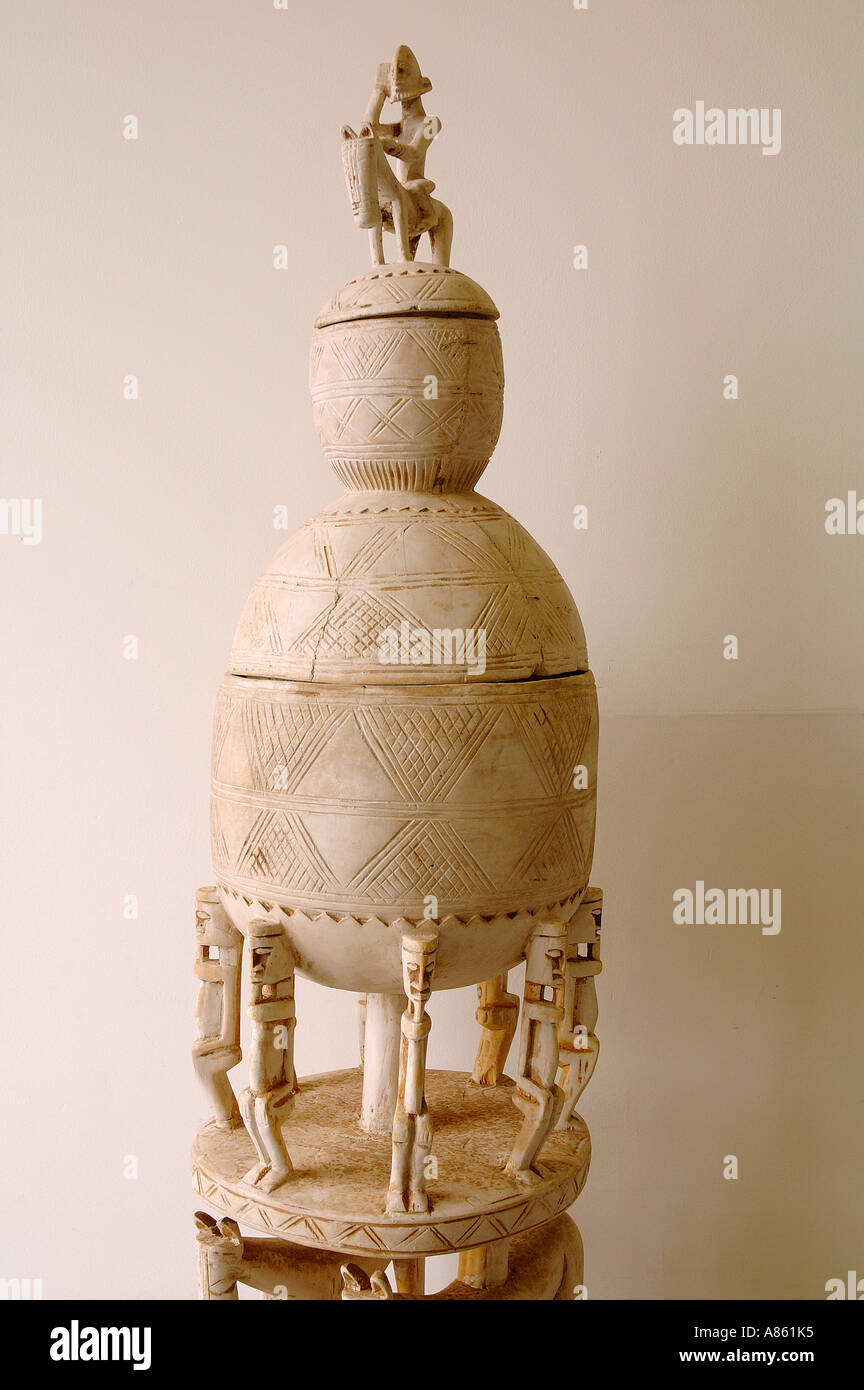 Wooden african artcraft Stock Photo - Alamy
