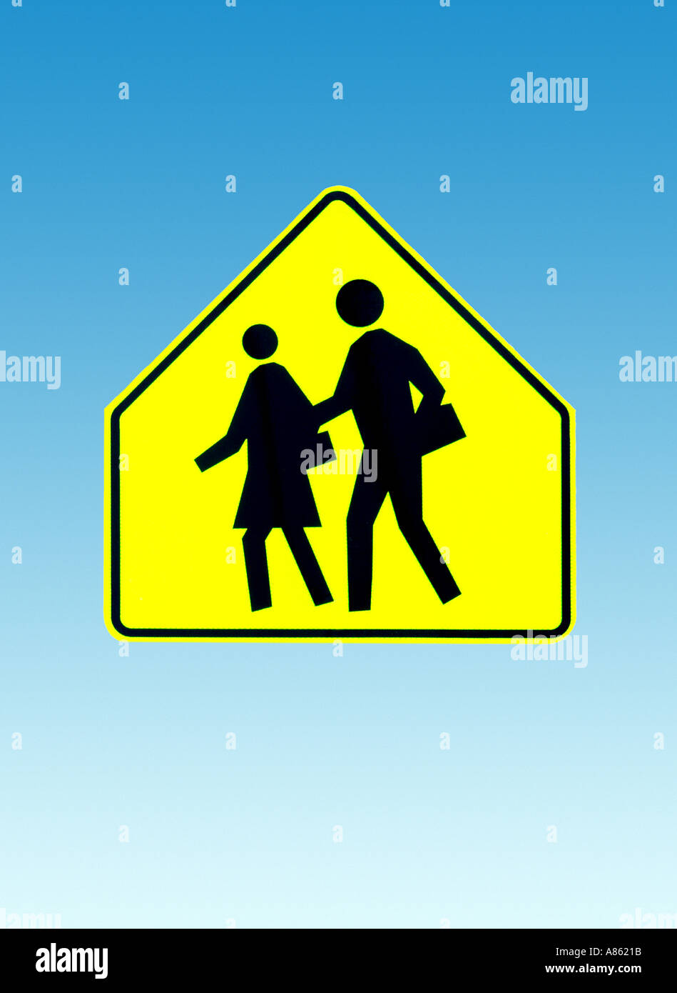 School zone sign canada hi-res stock photography and images - Alamy