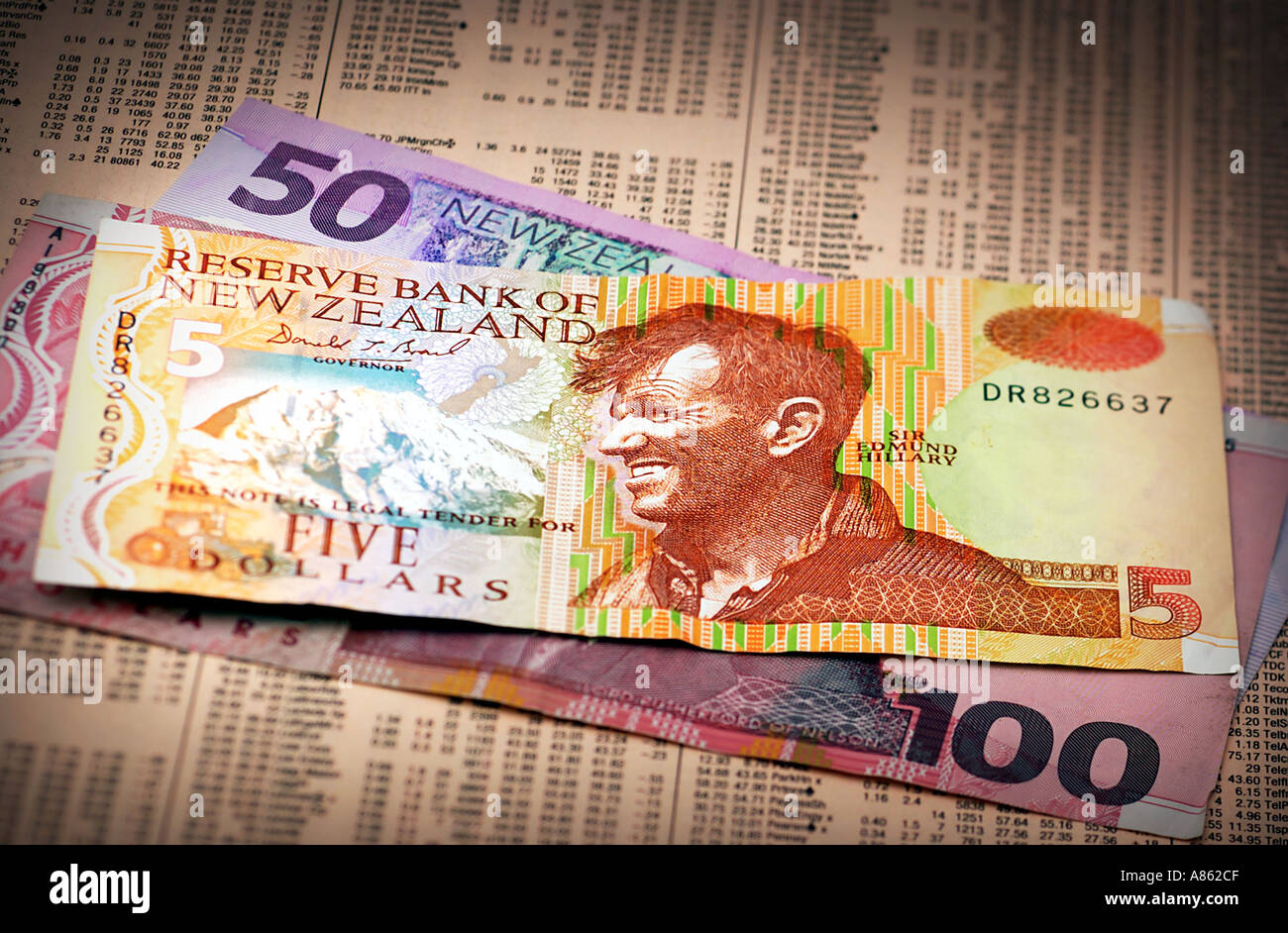 New zealand currency 50 hi-res stock photography and images - Alamy