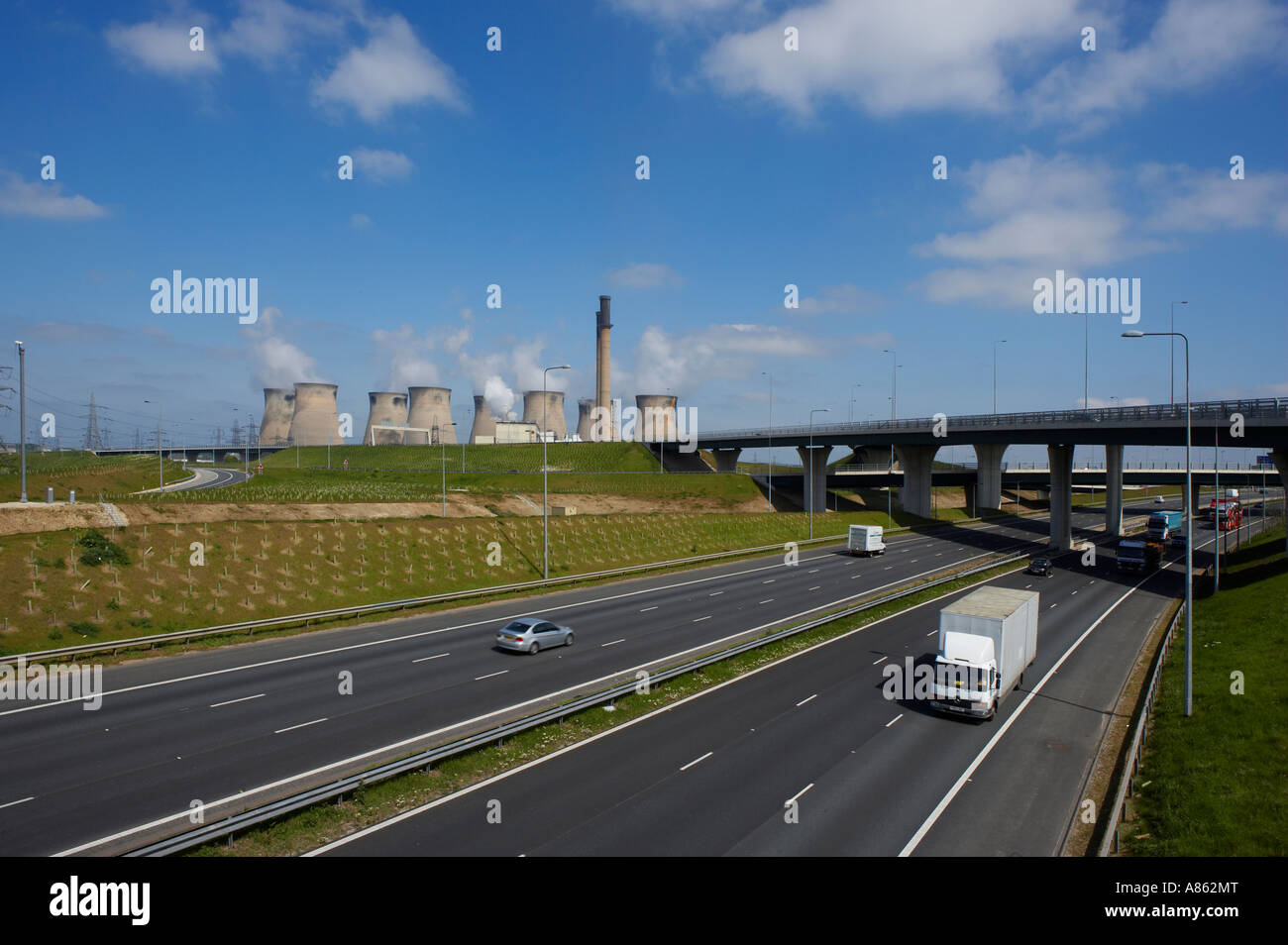 FERRYBRIDGE POWER STATION AND M62 A1 MOTORWAY JUNCTION YORKSHIRE ...