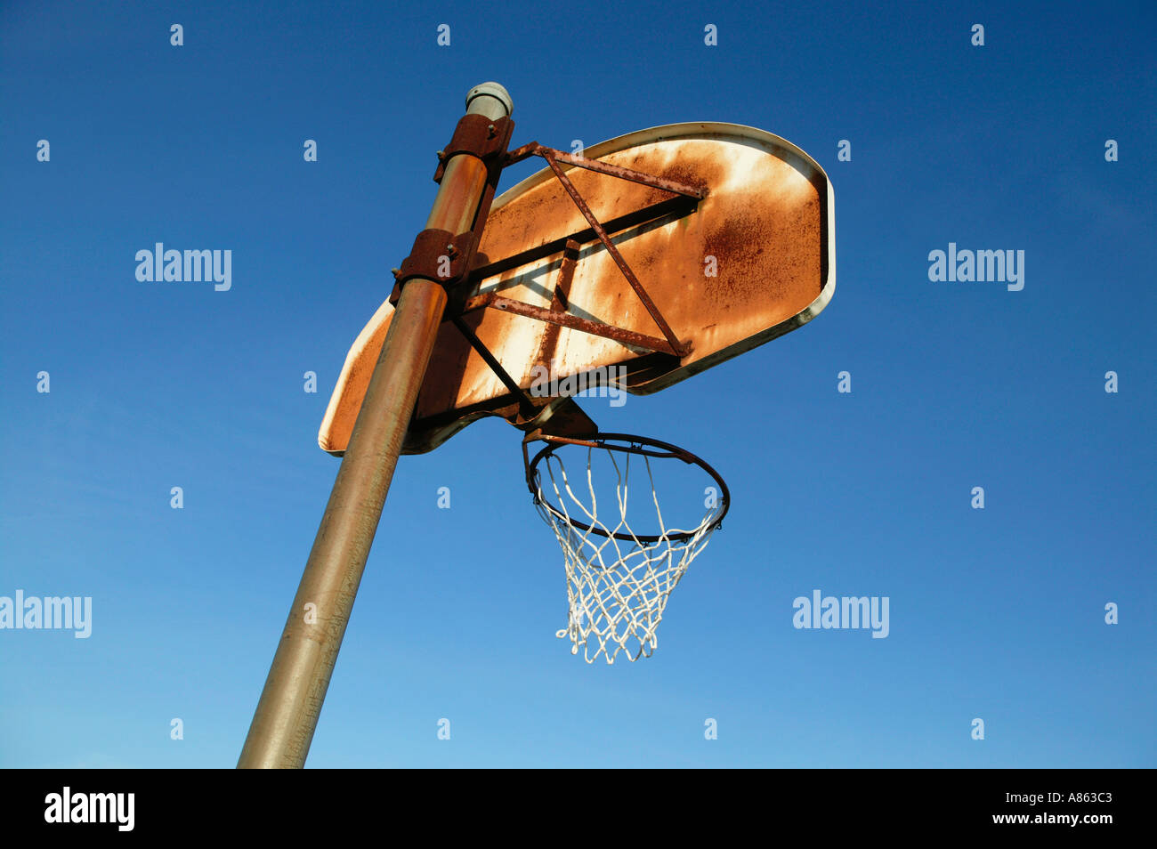 Old basketball hoop Stock Photo - Alamy