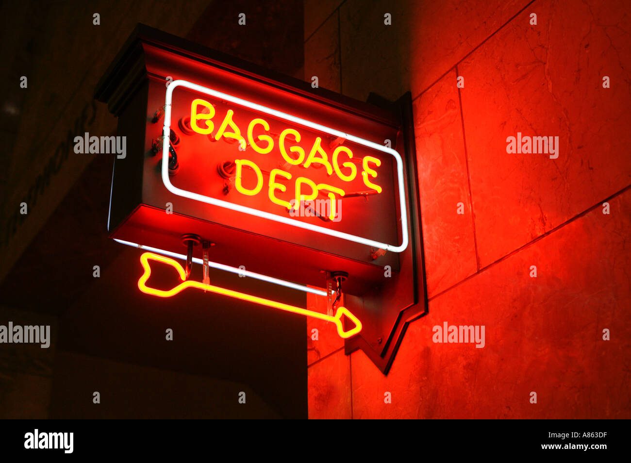 Baggage sign in train station Stock Photo - Alamy