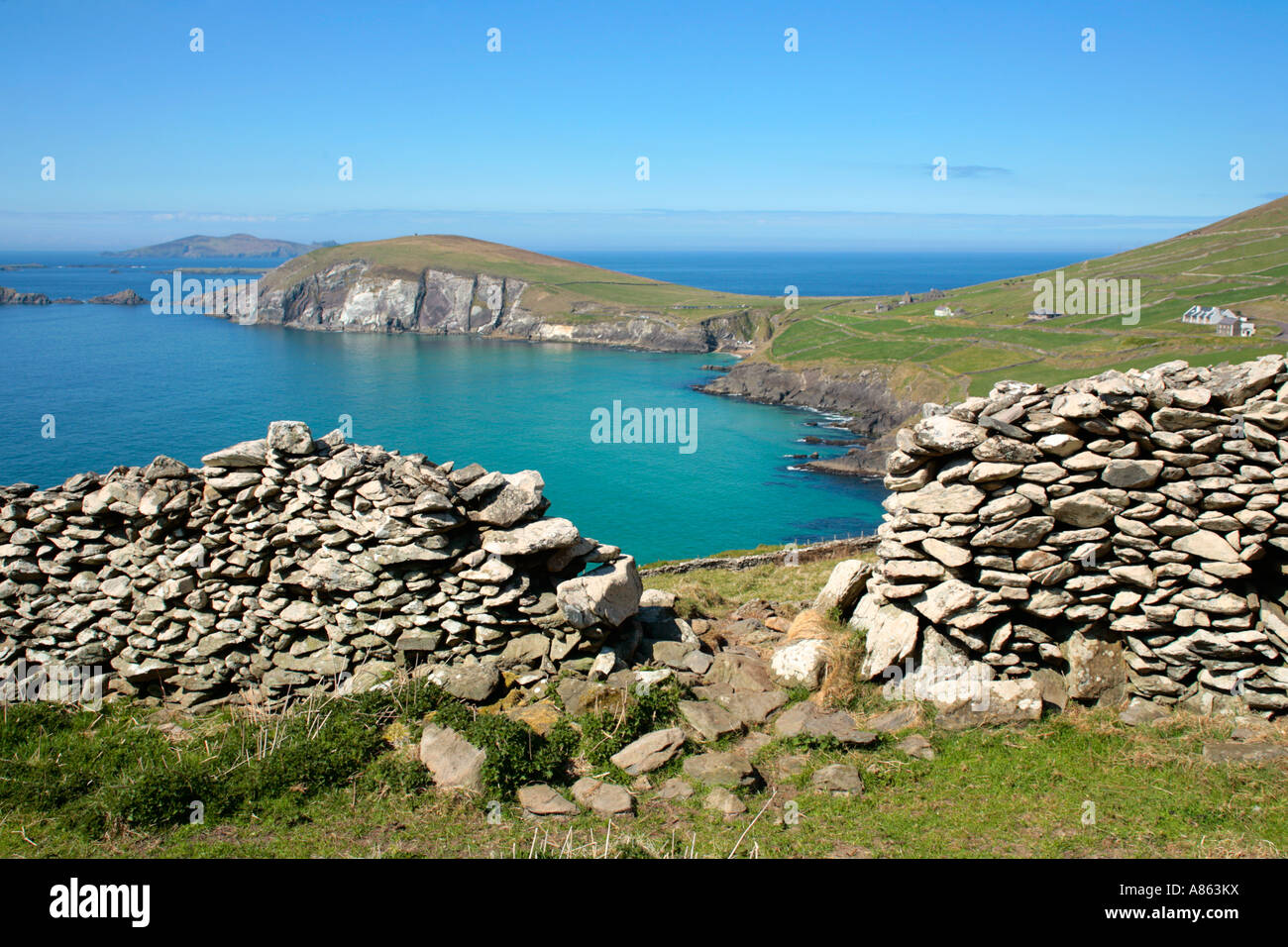 Slea head and ireland and car hi-res stock photography and images - Alamy