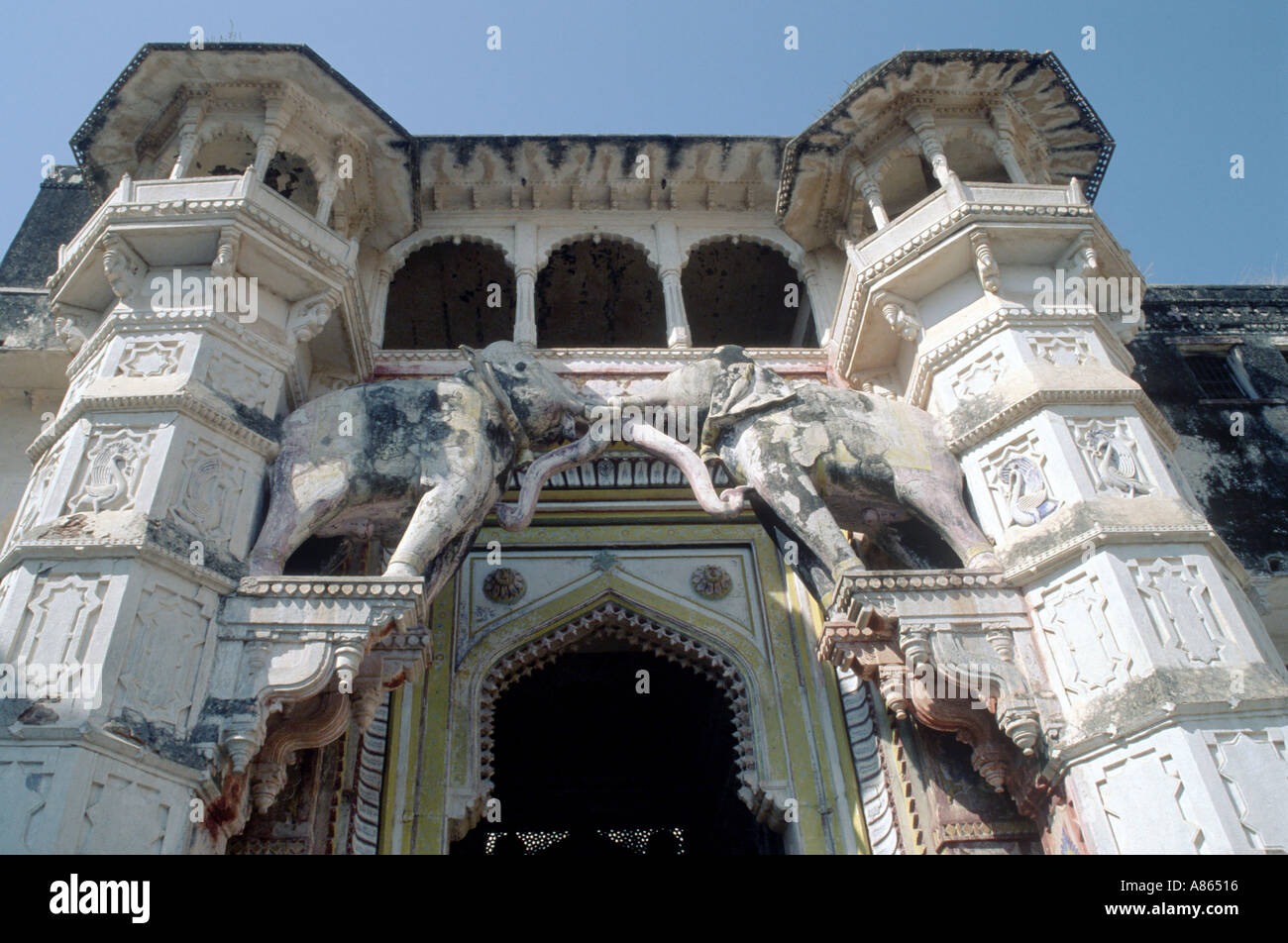 Elephant gateway Chattar Mahal Palace Bundi India Stock Photo - Alamy