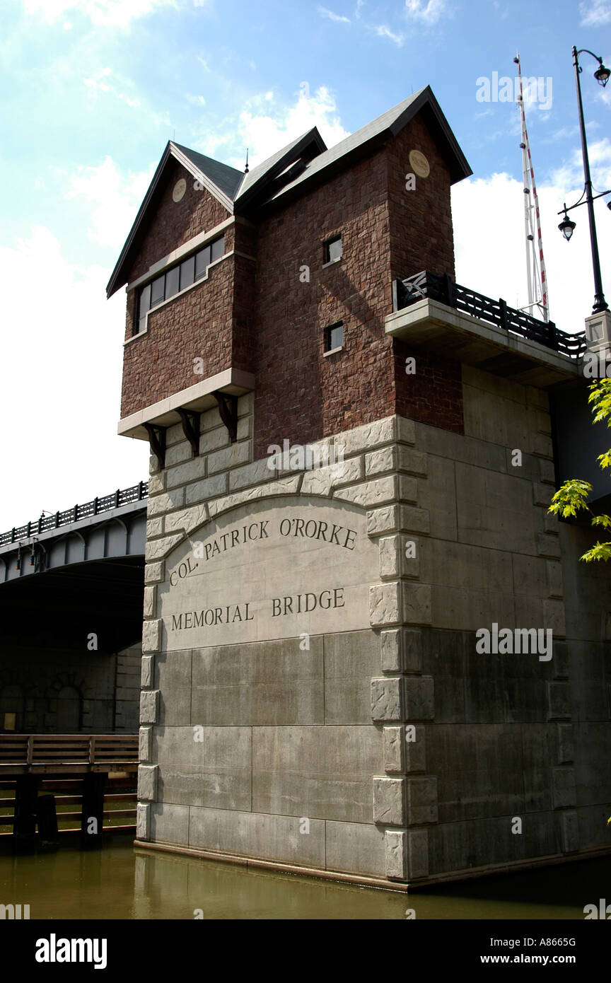 Control booth lift bridge hi-res stock photography and images - Alamy