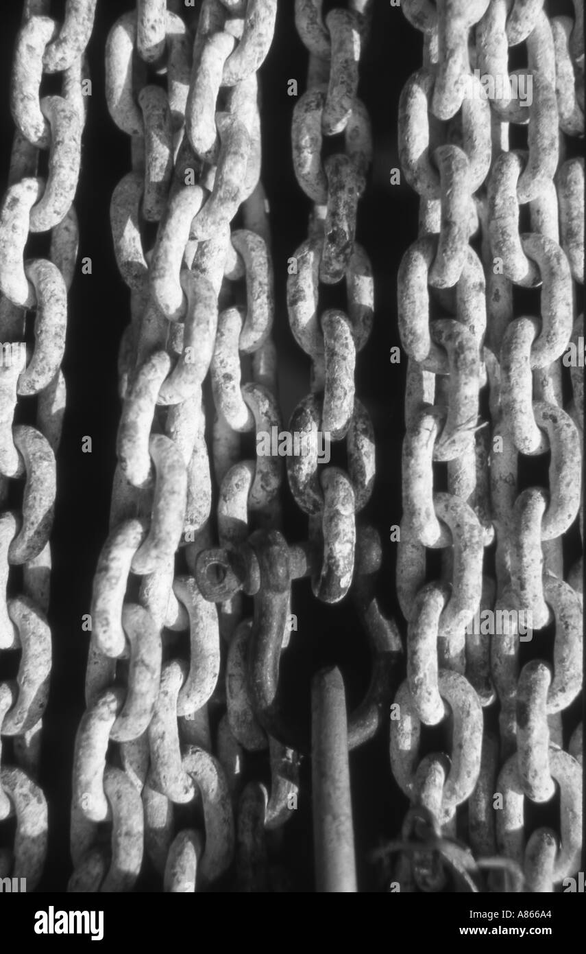 Links chains Black and White Stock Photos & Images - Alamy