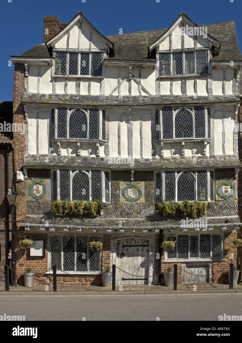 The Tudor House in Exeter Stock Photo - Alamy