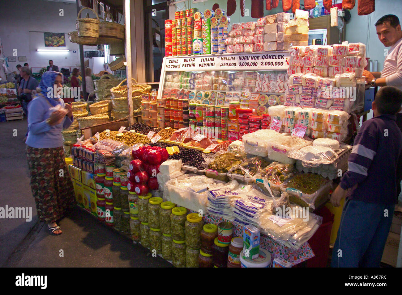 stall in Turkish market place Stock Photo - Alamy