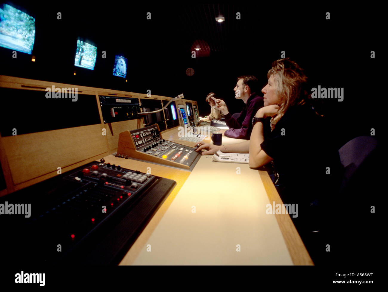 Editing suite hi-res stock photography and images - Alamy