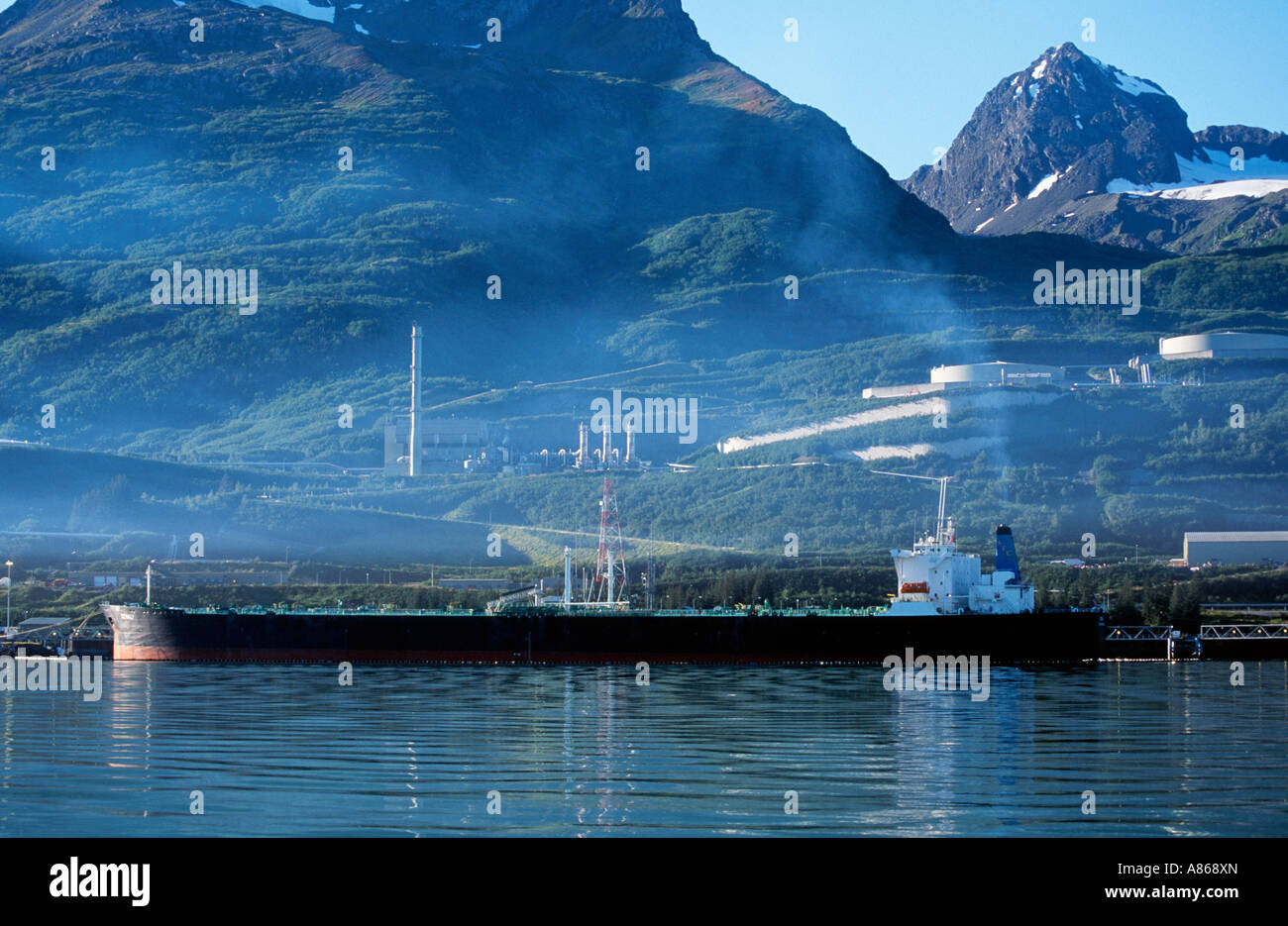 Oil tanker alaska hi-res stock photography and images - Alamy