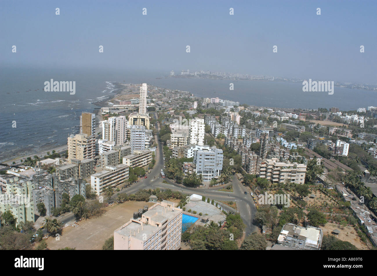 High rise construction worli mumbai hi-res stock photography and images ...