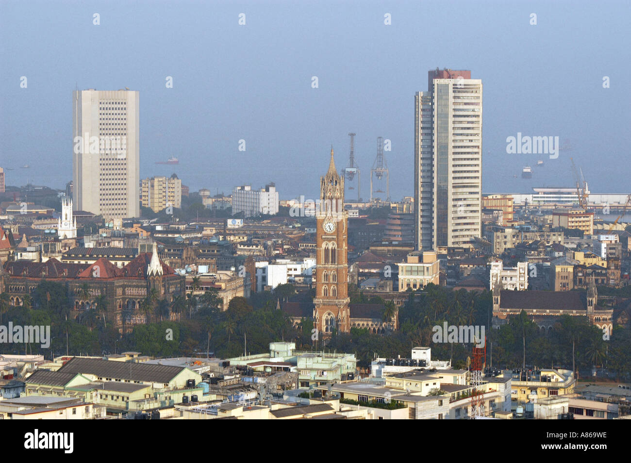 Rbi building mumbai india hi-res stock photography and images - Alamy