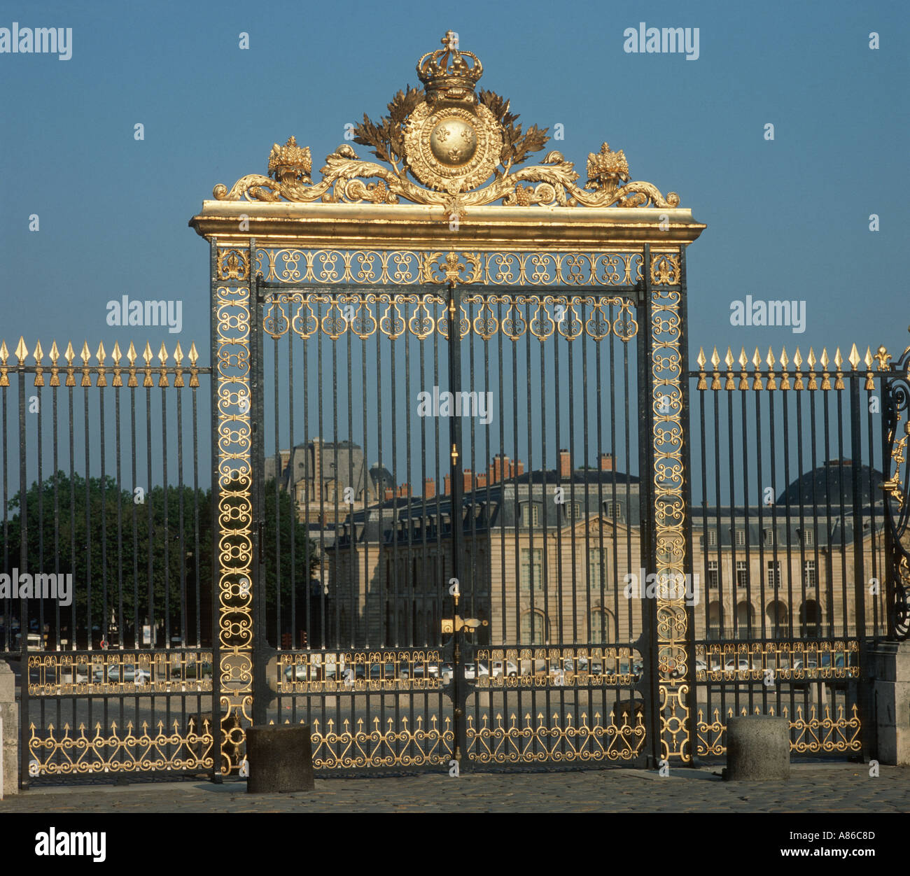 Palace of Versailles main gate Paris France Stock Photo - Alamy