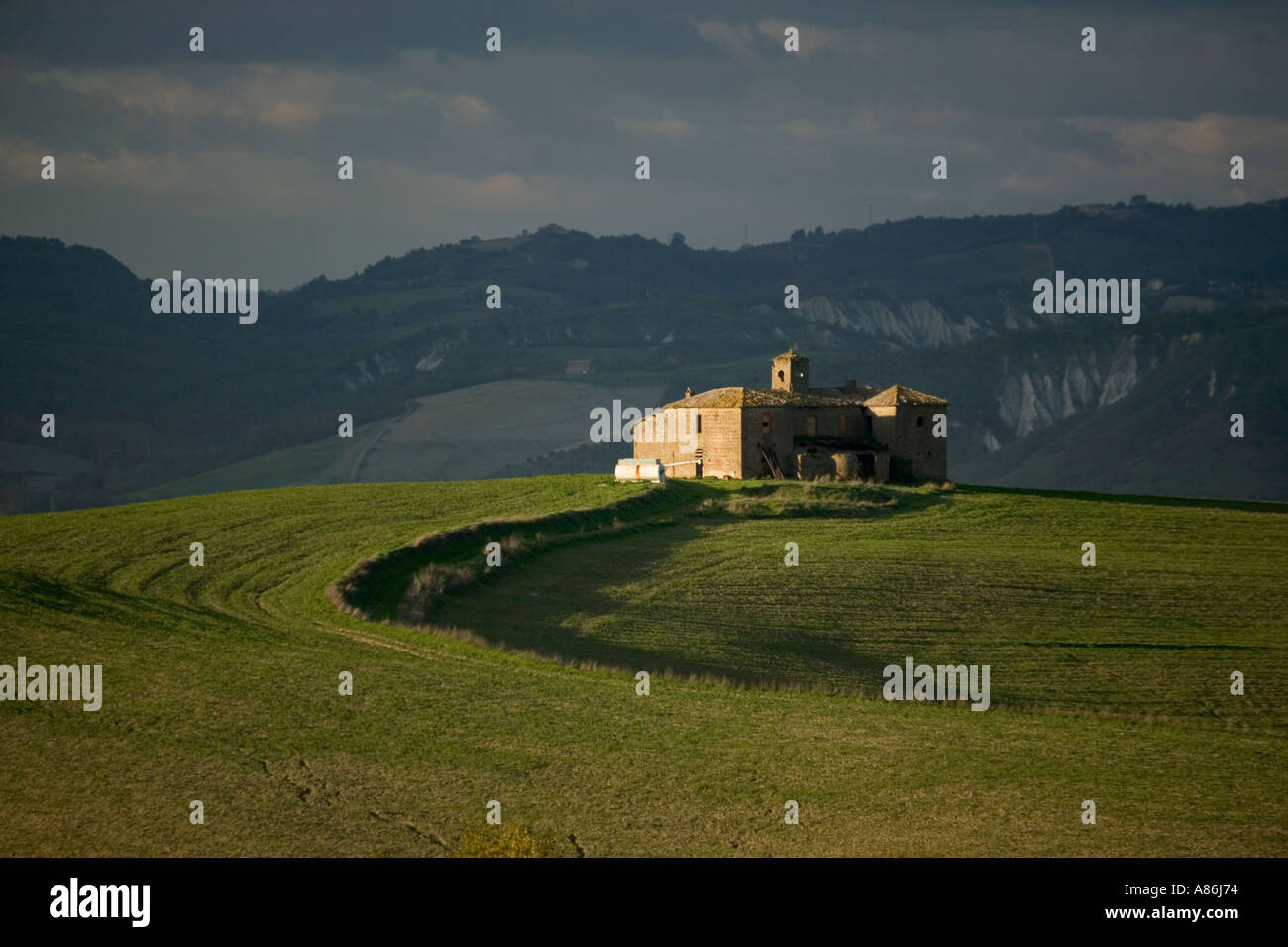 Farm Umbria Italy Stock Photo - Alamy