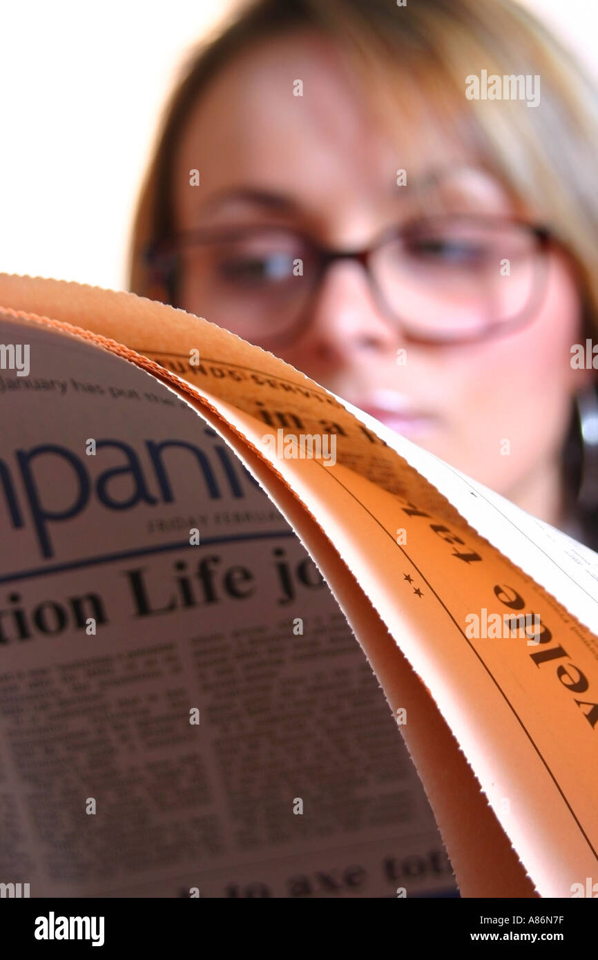 Ft newspaper reading hi-res stock photography and images - Alamy