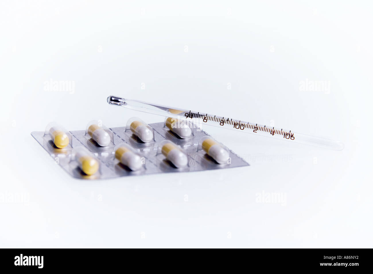 blister package of tamiflu oseltamivir phosphate capsules Antiviral ...