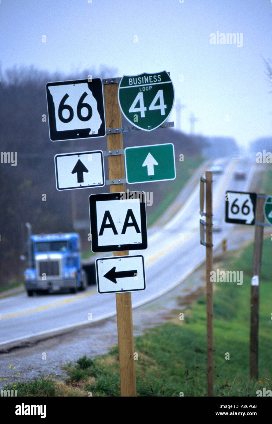 United states road signs miles High Resolution Stock Photography and ...